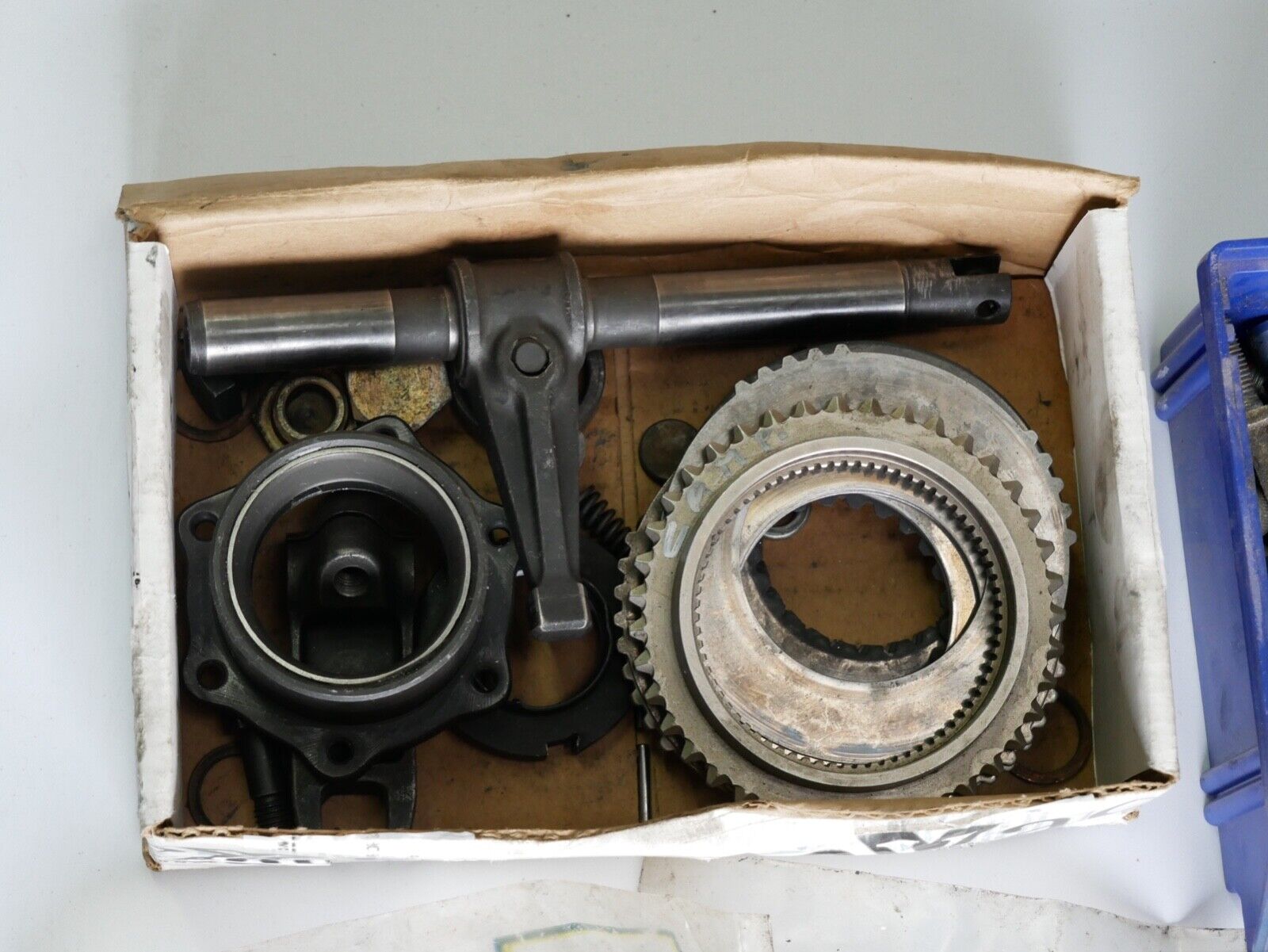 1987-92 Ferrari F40 Original Gearbox – 6carb