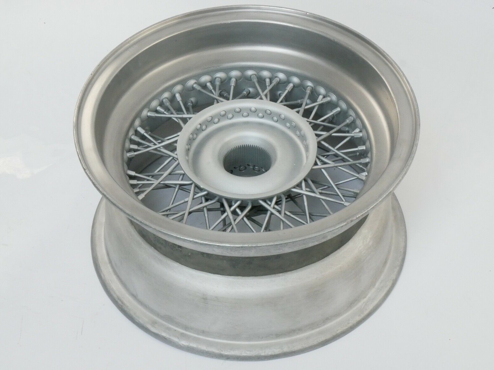1962-64 Ferrari 250 GTO Borrani 3808 Wire Wheel – 6carb